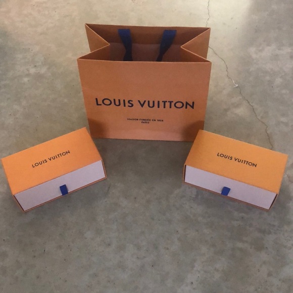 Louis Vuitton | Storage & Organization | Louis Vuitton Bag And Box Set ...